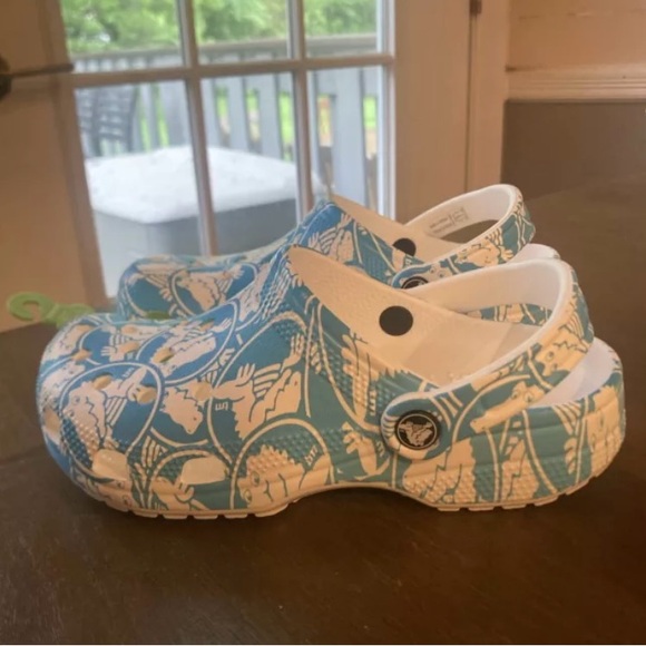 CROCS | Shoes | Crocs Classic Sandals Logo Duke Print Light Blue ...